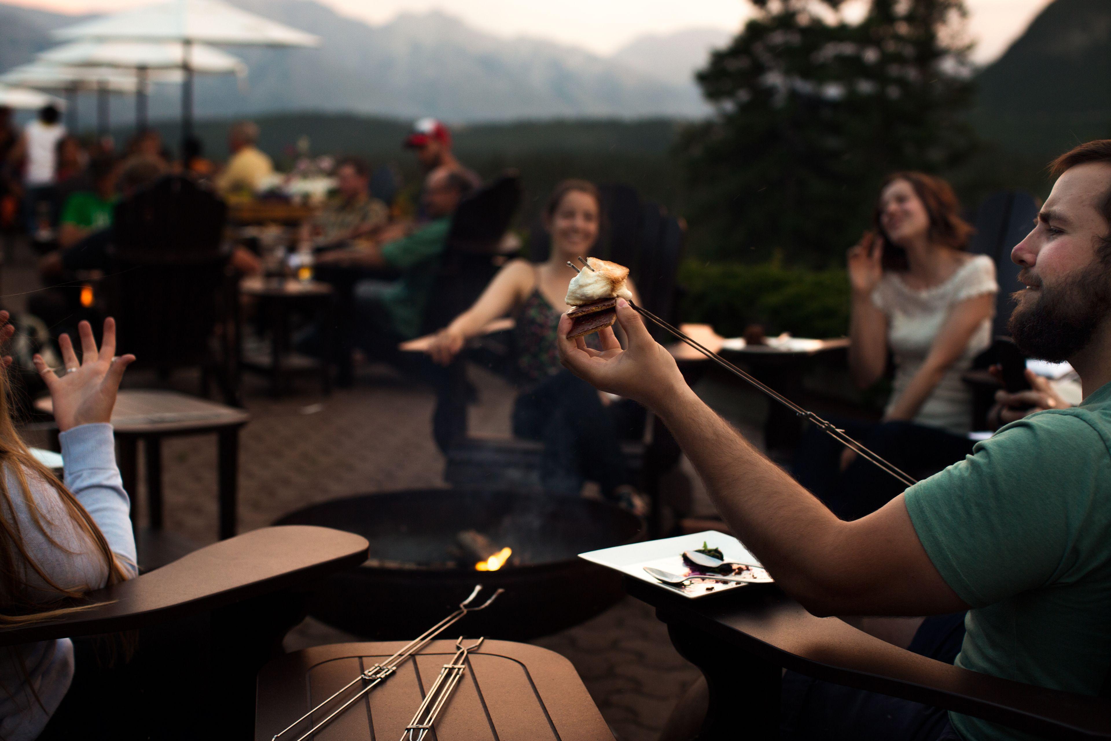 HOTEL JUNIPER HOTEL & BISTRO | ⋆⋆⋆ | BANFF, CANADA | SEASON DEALS FROM $205
