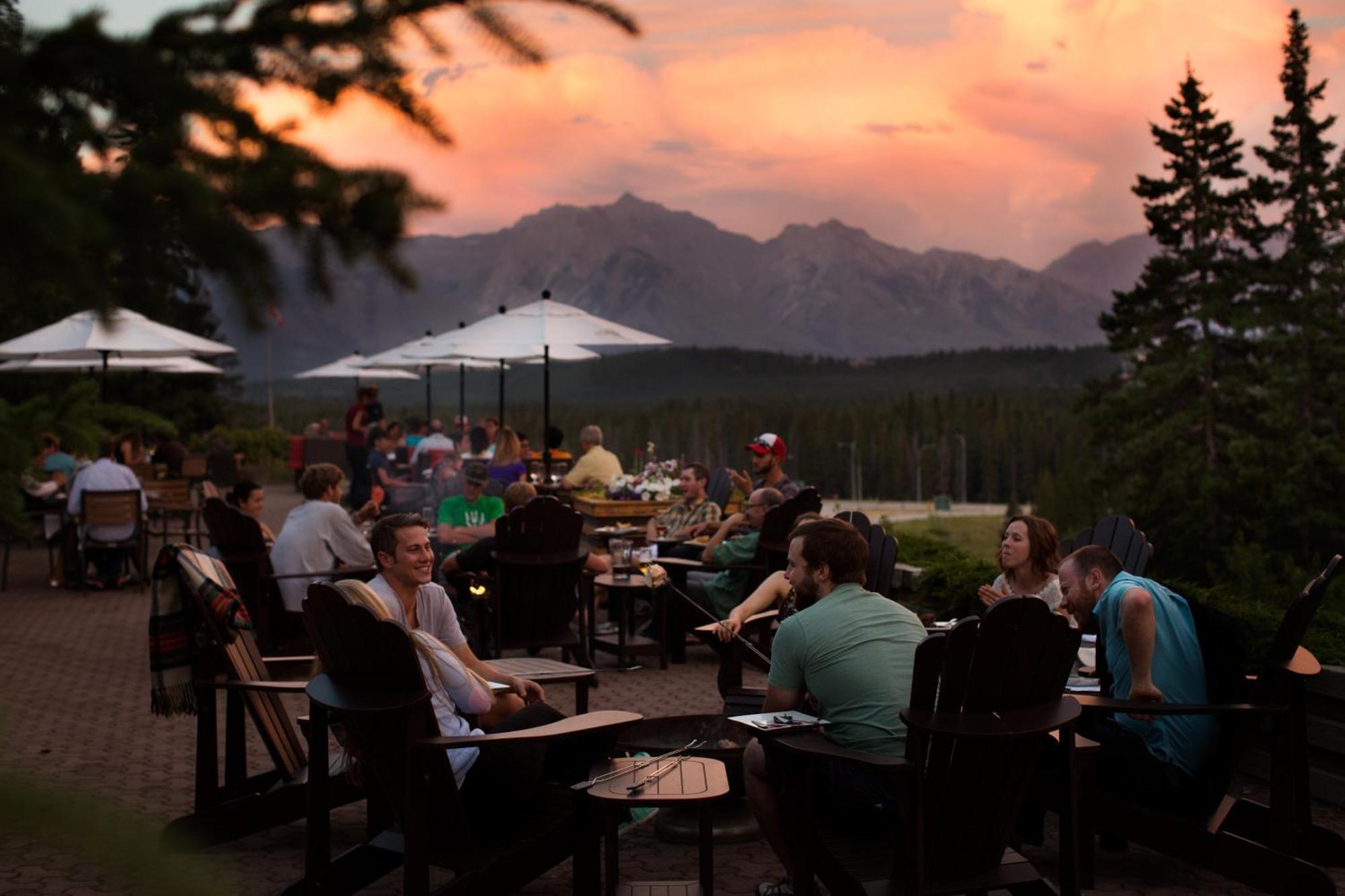 HOTEL JUNIPER HOTEL & BISTRO | ⋆⋆⋆ | BANFF, CANADA | SEASON DEALS FROM $205