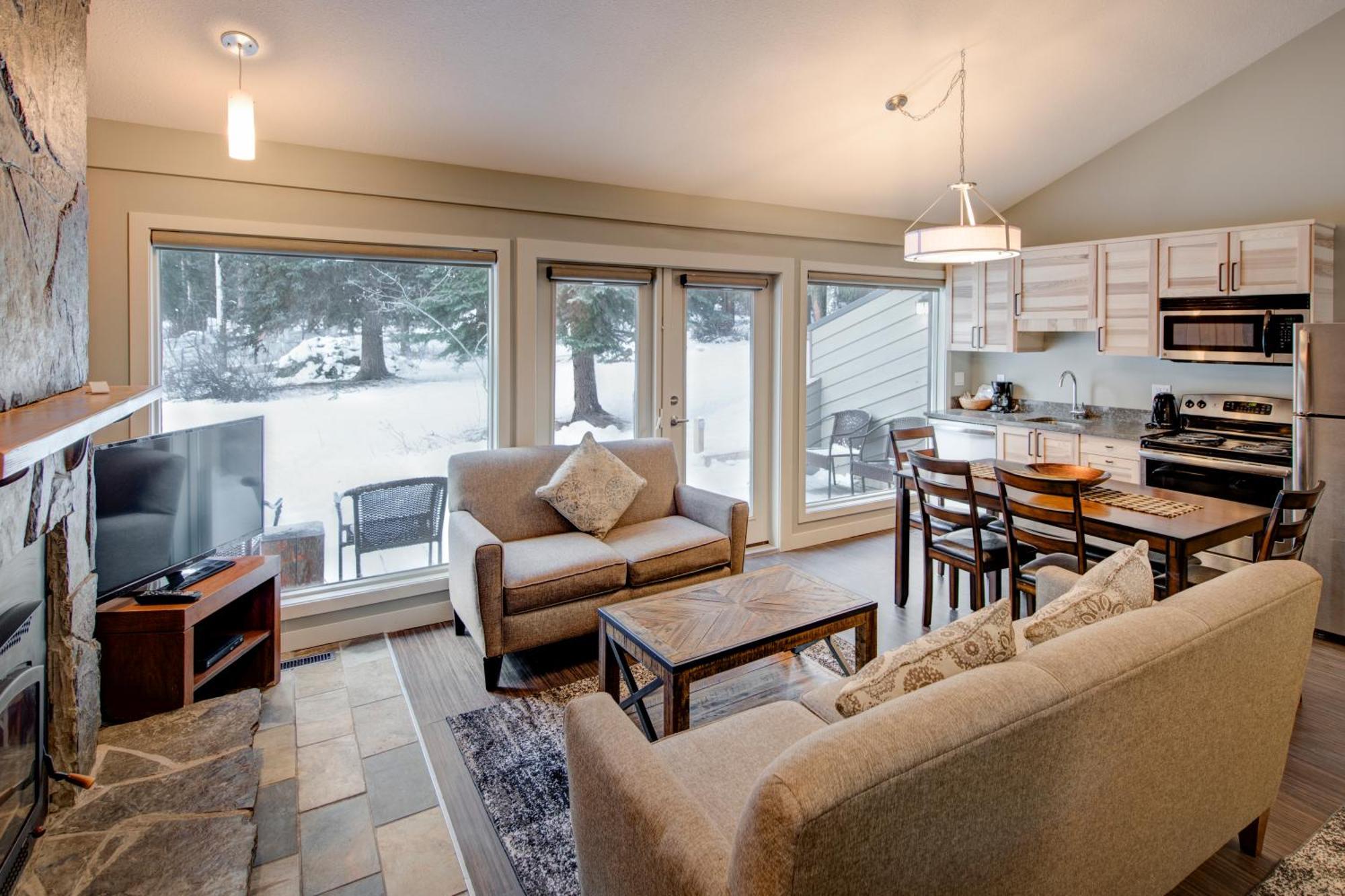 HOTEL JUNIPER HOTEL & BISTRO | ⋆⋆⋆ | BANFF, CANADA | SEASON DEALS FROM $205